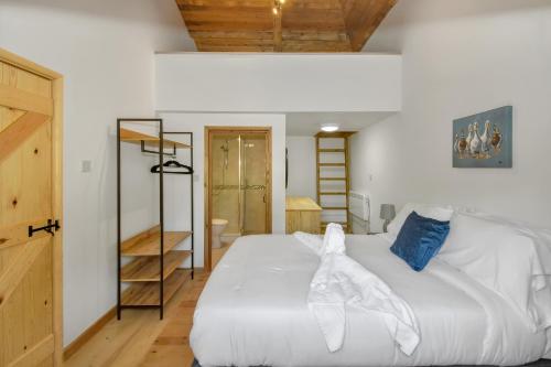 The Flint Barn at Quex Park Estate, Birchington (updated prices 2024)