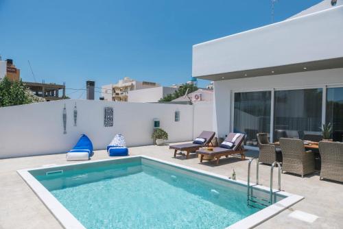 Villa Iceberg 2 with Pool, Kalamaki Heraklion (updated prices 2024)