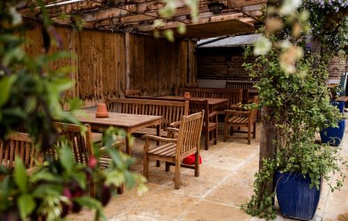 The Black Dog Inn, Broadmayne, UK - Booking.com