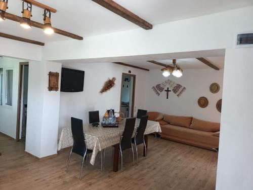 Casa Bobo 10, Bobohalma (updated prices 2024)