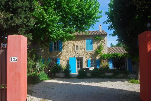 Les Volets Bleus Provence, Salon-de-Provence – Updated 2022 Prices