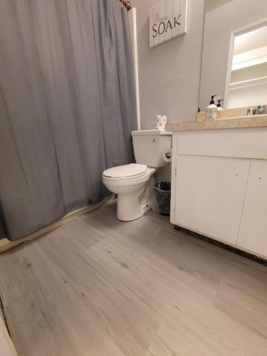 Deluxe Hotel Style Unit, Los Angeles (updated prices 2024)