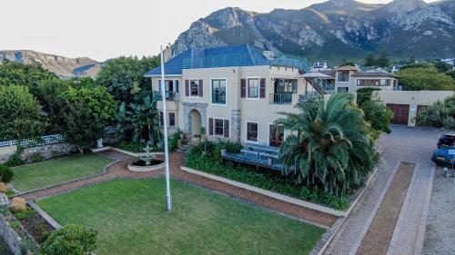 Lavender Manor Guest Lodge, Hermanus – Updated 2022 Prices