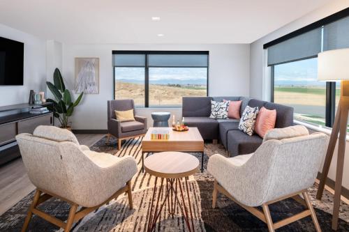 Atwell Suites - DENVER AIRPORT TOWER ROAD, an IHG Hotel, Denver ...
