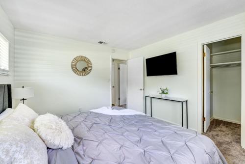 Quiet Location Duplex House - Minutes Away from Everything - Winter ...