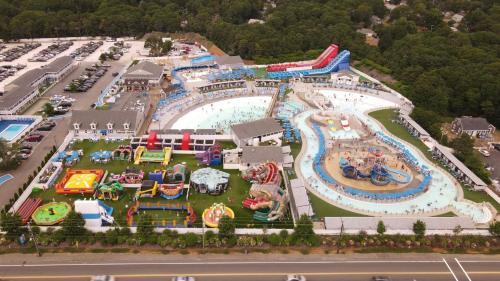 Cape Cod Family Resort and Parks, West Yarmouth, MA - Booking.com