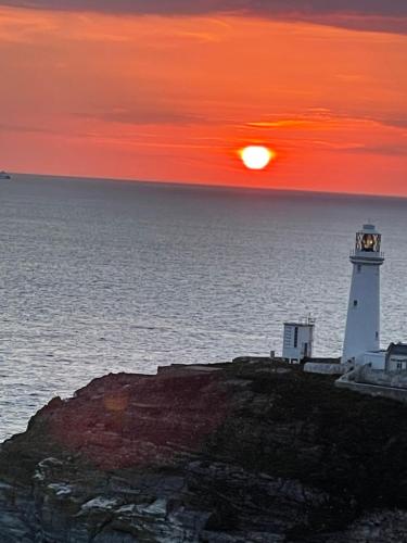 The Little Boathouse Heated, Holyhead (updated prices 2024)