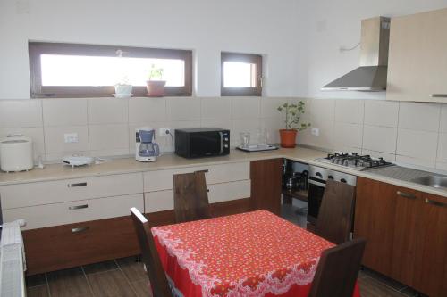 Pensiunea Muntele Alb, Horezu (updated prices 2025)