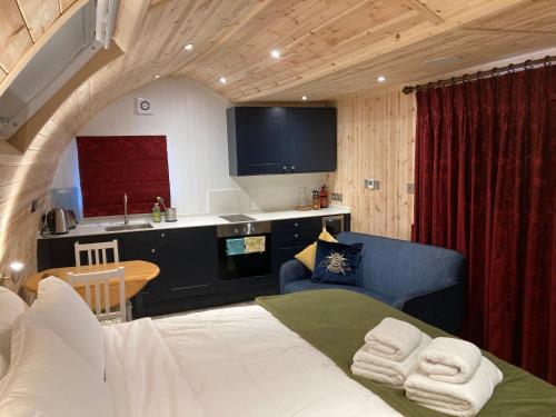 Bedrule Old Manse Glamping, Hawick (updated prices 2025)