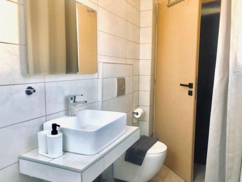 Navitas House, Athens (updated prices 2025)