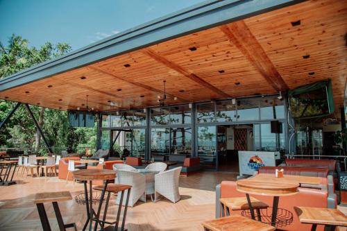 Hotel Kwatunza Beach Land (Tanzania Mwanza) - Booking.com