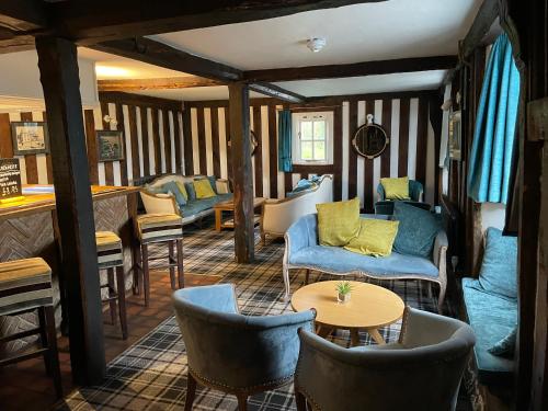 The Hole In The Wall, Little Wilbraham (updated prices 2024)