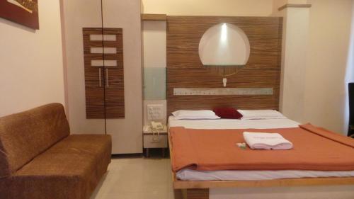 Hotel Royal Residency Executive, Miraj – Updated 2024 Prices