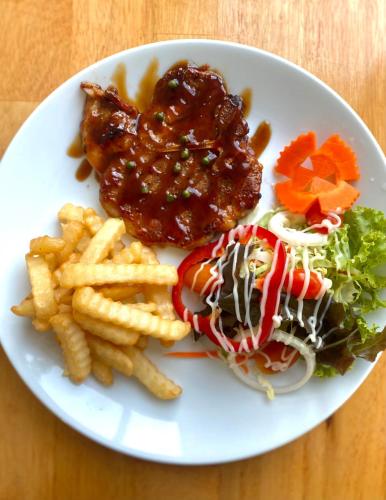 99 Camp and Cafe, Khao Sok National Park (updated prices 2025)