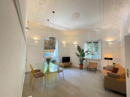 MARCANTONIO HOME ROME - Colosseum - Viale Manzoni 39 UP TO 7 people ...