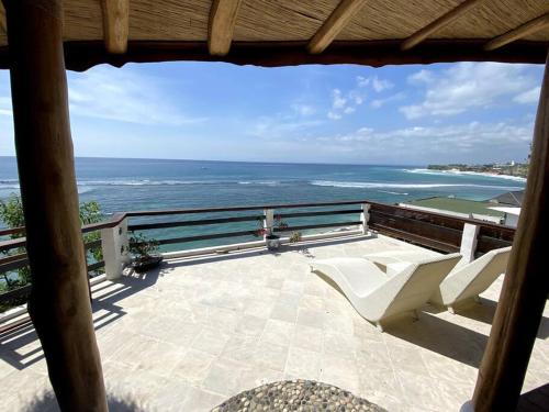 The Hidden Escapes- Stunning 2 Bedroom Villa Directly on Bingin Beach ...