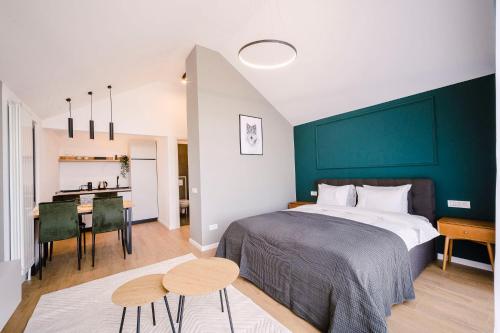 Moon Village Comarnic, Comarnic – Updated 2023 Prices