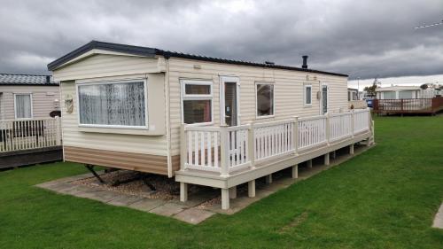 6 Berth heated on The Chase (Albany II), Skegness (updated prices 2025)