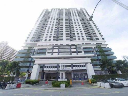 MUJI Rafflesia Sentul with Pool View 9 pax 3BR, Kuala Lumpur (updated ...