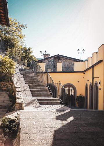 Borgo I Tre Baroni - Spa Suites & Resort, Poppi (updated prices 2025)