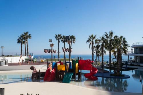 Apartment with magnificent seeview and all luxury, Arenales del Sol ...