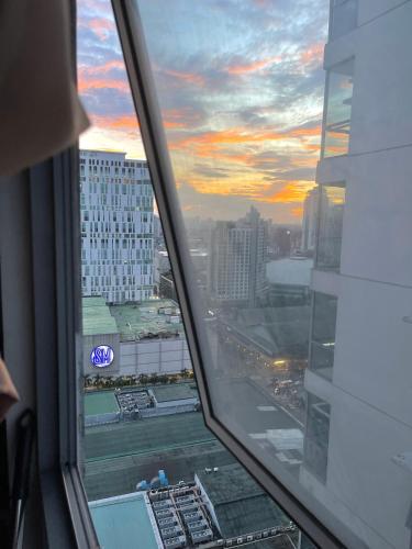 Cubao, Quezon City Condo Staycation (wifi and netflix ready), Manila ...