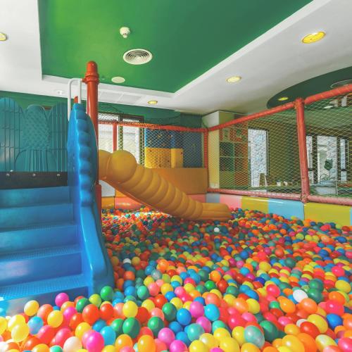 Radisson Resort and Suites Phuket, Kamala Beach (updated prices 2025)