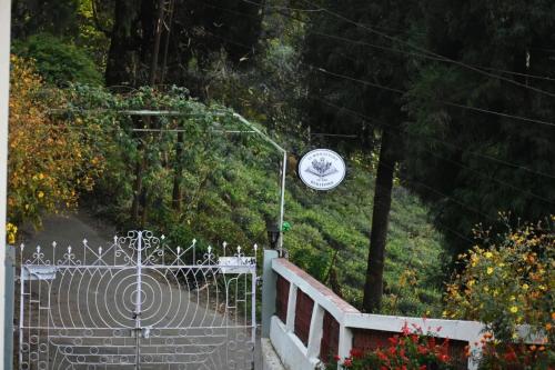 11 Monteviot: Luxury homestay overlooking a tea estate, Kurseong ...