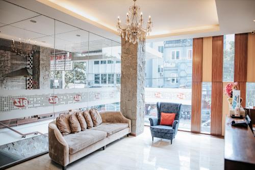 Biz Hotel Ambon, Ambon – Updated 2024 Prices