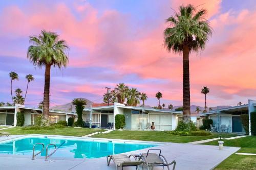 Palm Desert Mid-Century Oasis Walk to Pool, Palm Desert (updated prices ...
