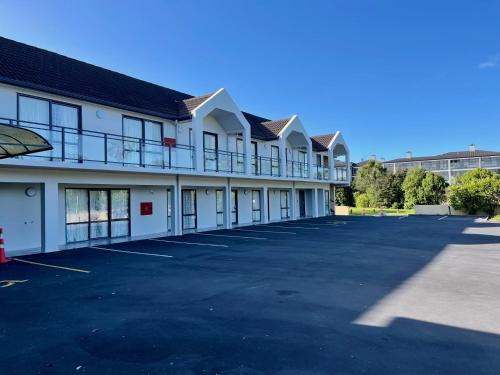 Botany Palms Motel, Auckland – Updated 2023 Prices