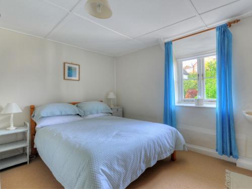 30 Sherborne Lane, Lyme Regis (updated prices 2024)