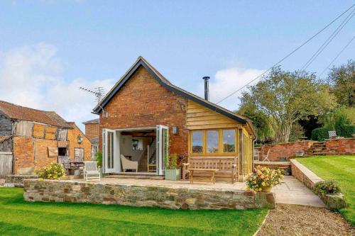 The Cider Barn, Luxury for 2 with beautiful views., Ledbury (updated ...
