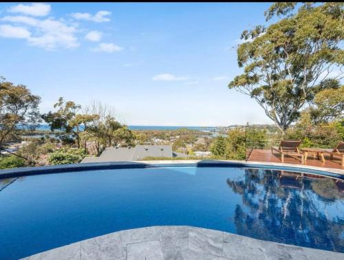Luxe Terrigal beach Ocean View with Infinity pool, Wamberal – Updated ...