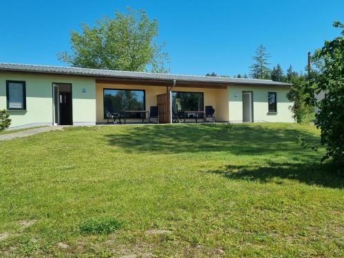 Terraced house in the nature and holiday park on the Groß Labenzer See ...