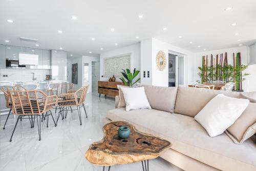 Principado Loix Apartment Deluxe 17C Levante Beach, Benidorm – Updated ...