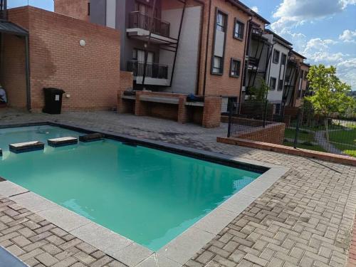 Modern 2 bedroom at Waterfall Ridge-Midrand, Midrand (updated prices 2024)