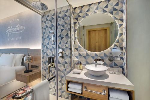 NH Collection Dubai The Palm, Dubai – Updated 2023 Prices