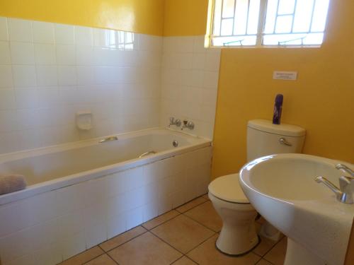Thulamela Guest House Mahalapye, Mahalapye (updated prices 2024)