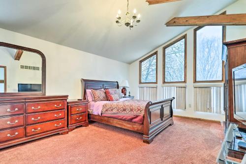 Pet-Friendly Poconos Vacation Rental with Hot Tub!, Bushkill (updated ...