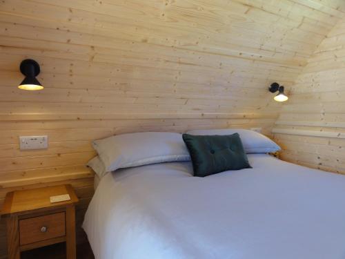 Cosy Cabins at Westfield Farm, Isle of Wight, Yarmouth (updated prices ...