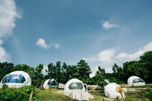 Relaxing Lakeside Dome Glamping with Hot Spring, Niyogan (updated ...