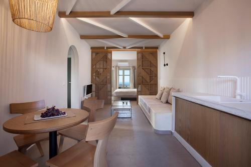 New Villa Katerina Collection, Megalochori (updated prices 2025)