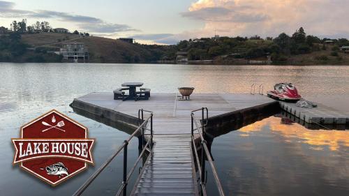 LAKE-HOUSE CABIN, Witbank – Updated 2023 Prices