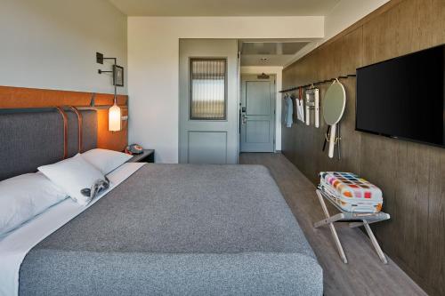 MOXY Denver Cherry Creek, Denver – Updated 2023 Prices