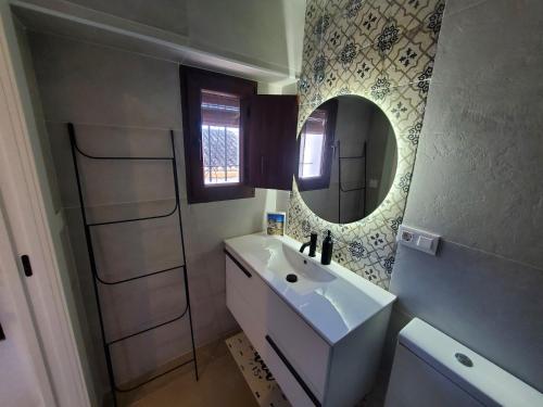 Happy House, Montefrío (updated prices 2025)