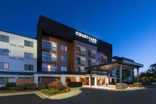 Courtyard by Marriott Burlington, Burlington – Updated 2024 Prices