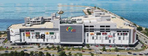 KiRA Drawbridge Homestay with pool WIFI NETFLIX near KTCC Mall, Kuala ...