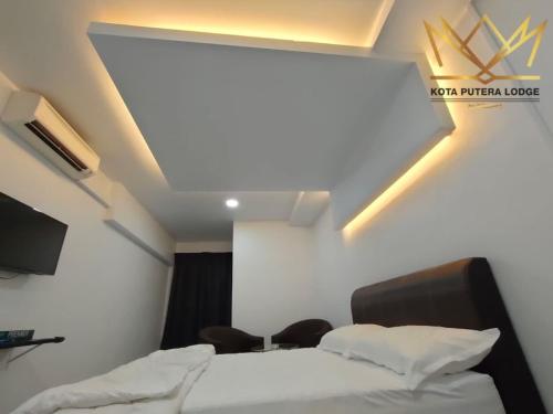 Kota Putera Lodge, Jertih (updated prices 2024)