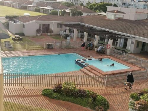 Ocean Breeze @ Hermanus Beach Club, Hermanus (updated prices 2026)